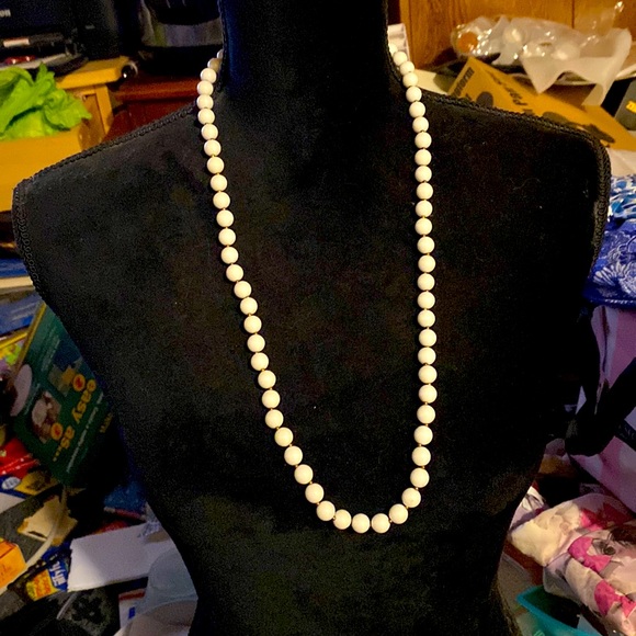 Jewelry | Vintage Cream Colored Beaded Necklace | Poshmark